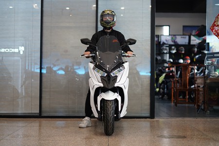 光阳摩托车品牌>Racing X 150报价车型图片-摩托范