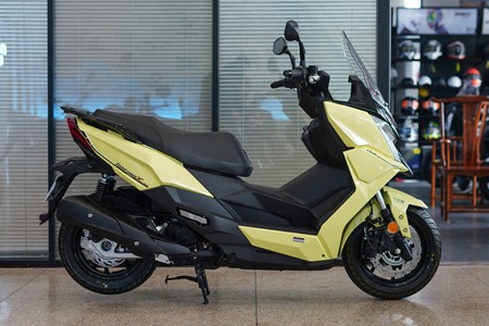 光阳摩托车品牌>Racing X 150报价车型图片-摩托范