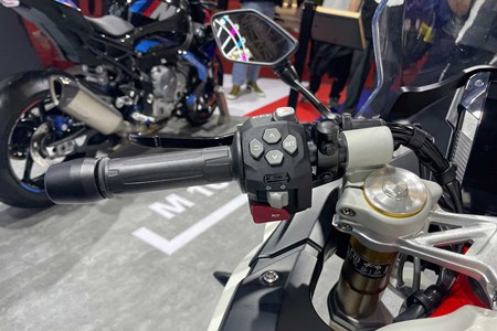 宝马摩托车品牌>G 310 RR报价车型图片-摩托范-哈罗摩托