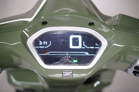 新大洲本田摩托车品牌>NS125LA报价车型图片-摩托范