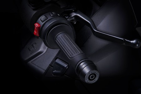QJMOTOR摩托车品牌>OMO 07报价车型图片-摩托范
