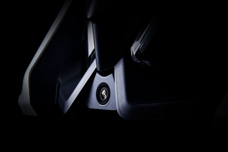 QJMOTOR摩托车品牌>OMO 07报价车型图片-摩托范