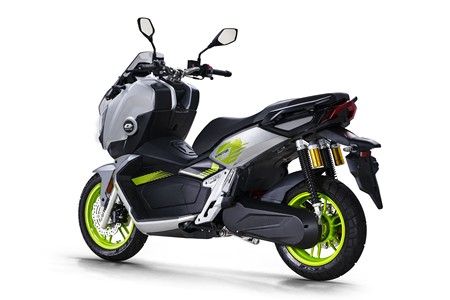 QJMOTOR摩托车品牌>OMO 03报价车型图片-摩托范