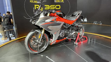 无极摩托车品牌>RR350报价车型图片-摩托范