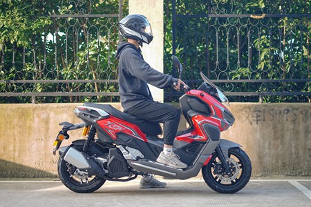 龙嘉摩托车品牌>XDV 150Si报价车型图片-摩托范