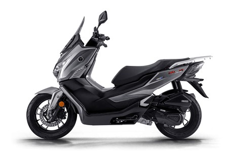 无极摩托车品牌>SR150GT H报价车型图片-摩托范