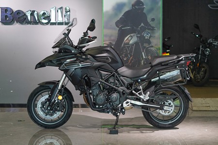 贝纳利摩托车品牌>TRK552报价车型图片-摩托范