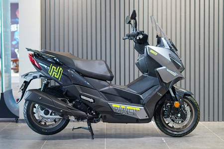 光阳摩托车品牌>Racing H 150报价车型图片-摩托范