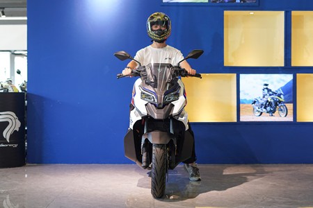 赛科龙摩托车品牌>RT2报价车型图片-摩托范