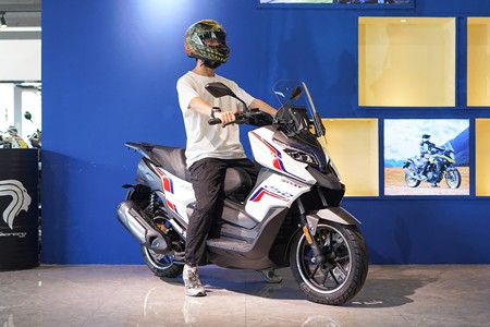 赛科龙摩托车品牌>RT2报价车型图片-摩托范