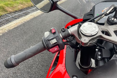 无极摩托车品牌>RR500S报价车型图片-摩托范