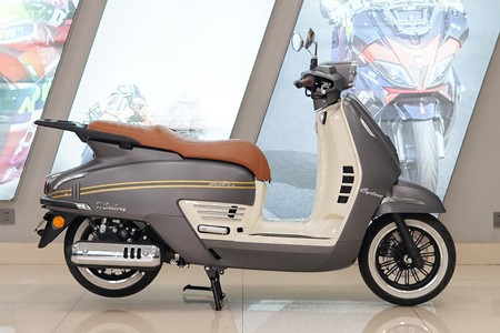 赛科龙摩托车品牌>RT3E 摩登报价车型图片-摩托范