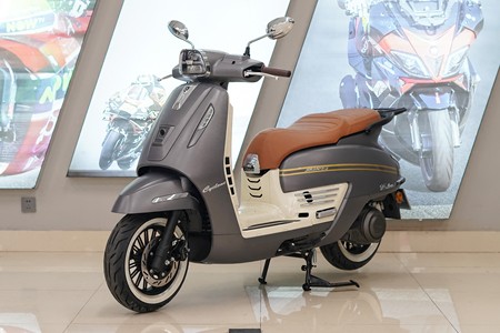 赛科龙摩托车品牌>RT3E 摩登报价车型图片-摩托范