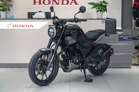 新大洲本田摩托车品牌>CB190TR报价车型图片-摩托范