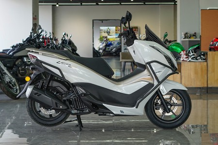 豪爵摩托车品牌>UFR150报价车型图片-摩托范