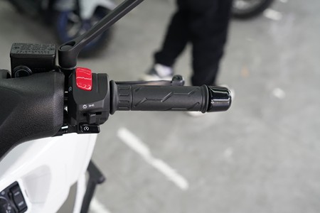 豪爵摩托车品牌>UFR150报价车型图片-摩托范