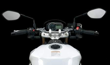 铃木摩托车品牌>GSR 750报价车型图片-摩托范