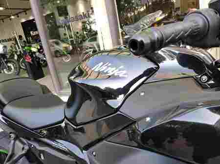 川崎摩托车品牌>Ninja 650 报价车型图片-摩托范