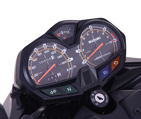 济南铃木摩托车品牌>QS150悍骏报价车型图片-摩托范-哈罗摩托