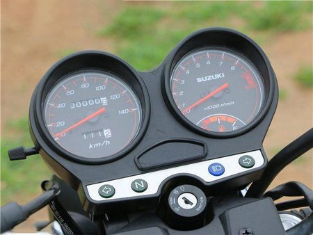 济南铃木摩托车品牌>QS150悍骏报价车型图片-摩托范